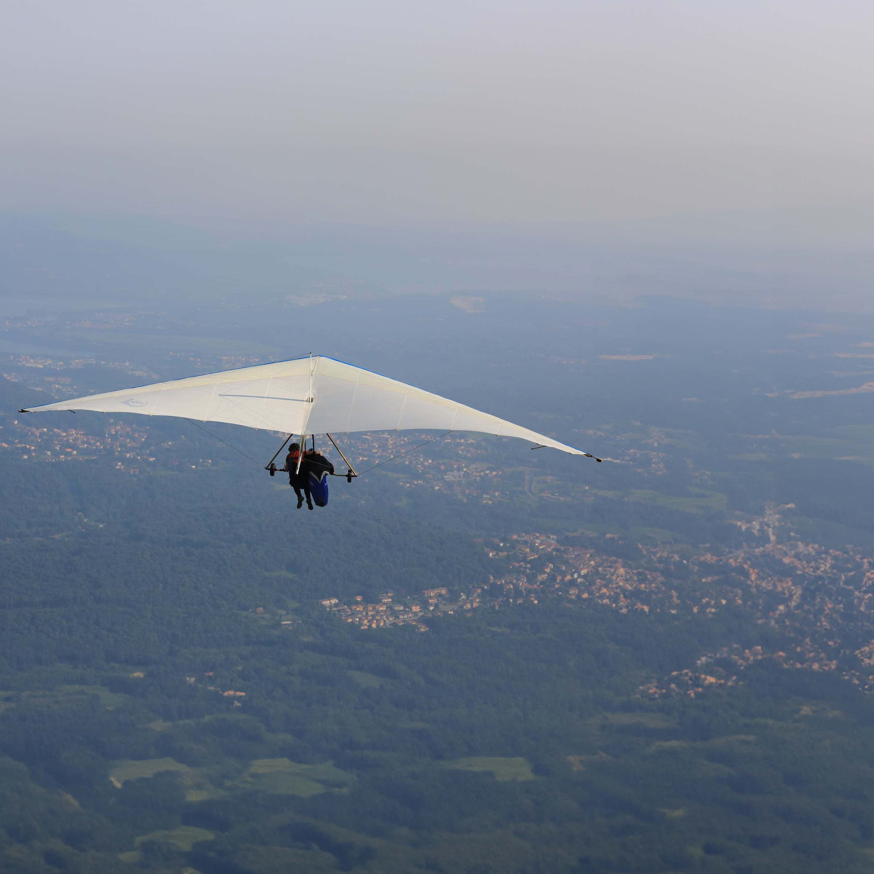 Volo in deltaplano biposto a Borgofranco d’Ivrea | Freedome