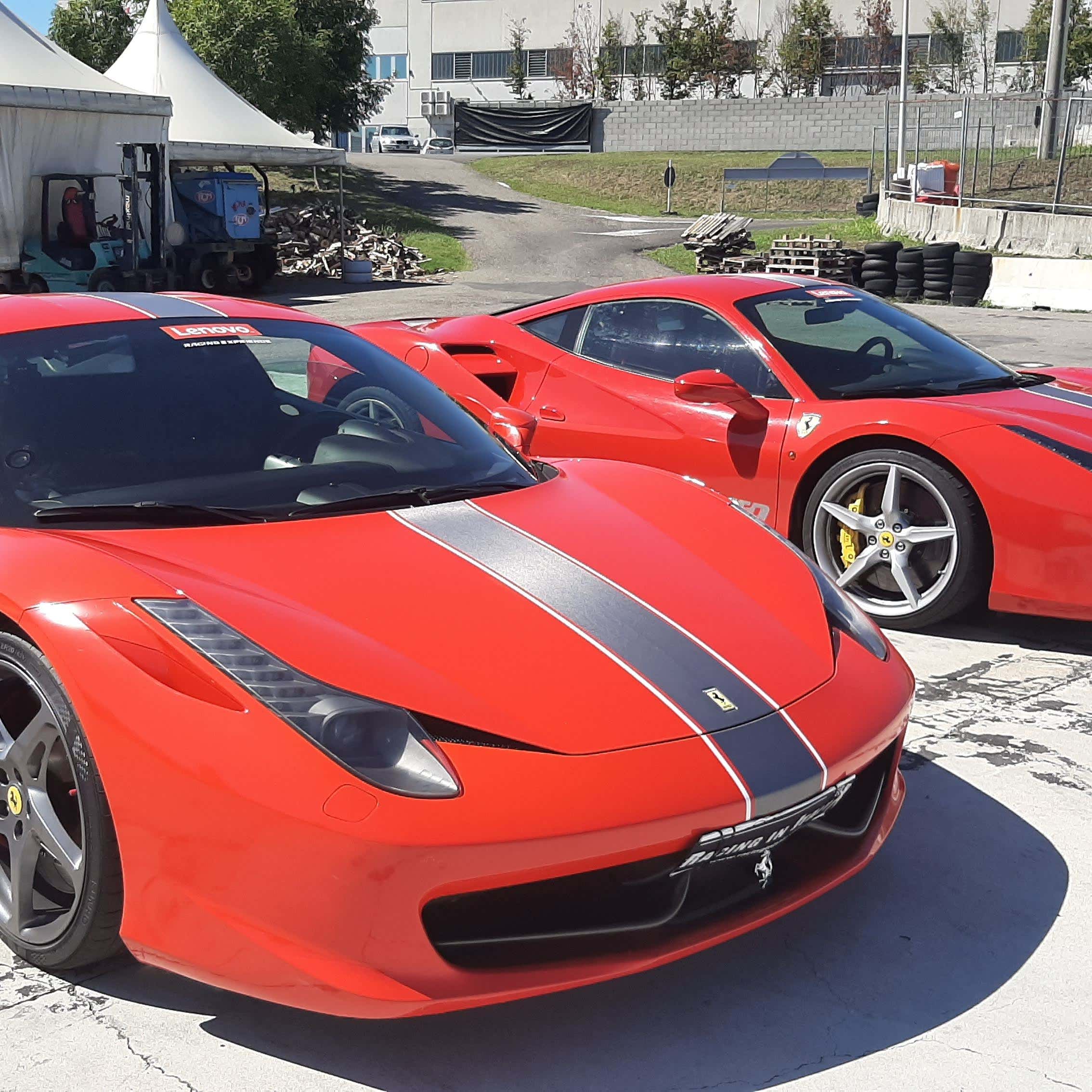 Guida sportiva con Ferrari 458 al Castelletto Circuit | Freedome