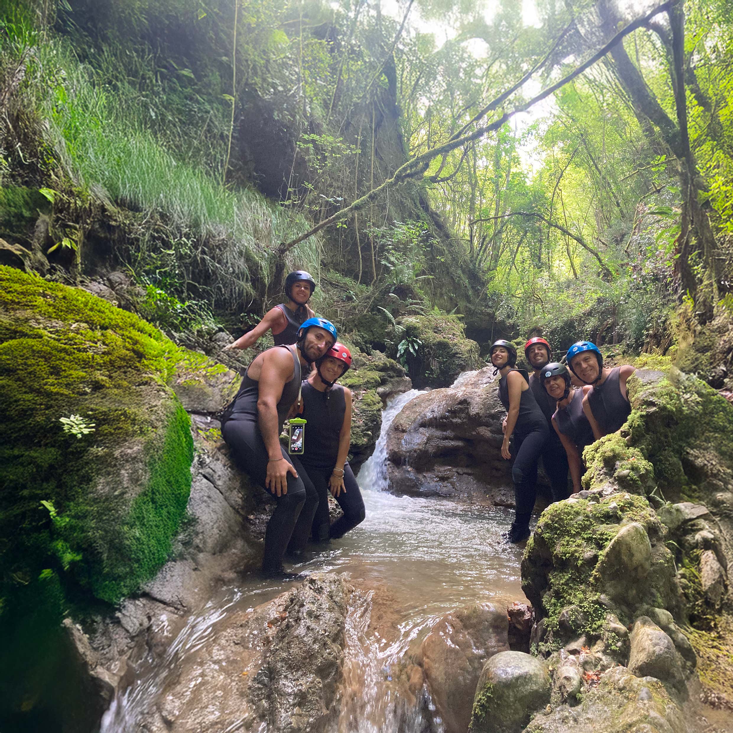 River trekking in un canyon nel Parco Nazionale del Pollino | Freedome