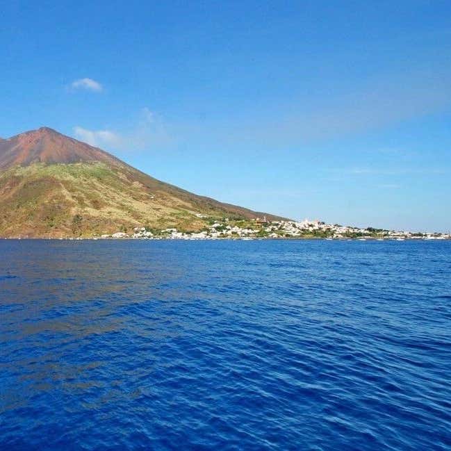 Tour in motonave a Stromboli, Lipari e Vulcano | Freedome