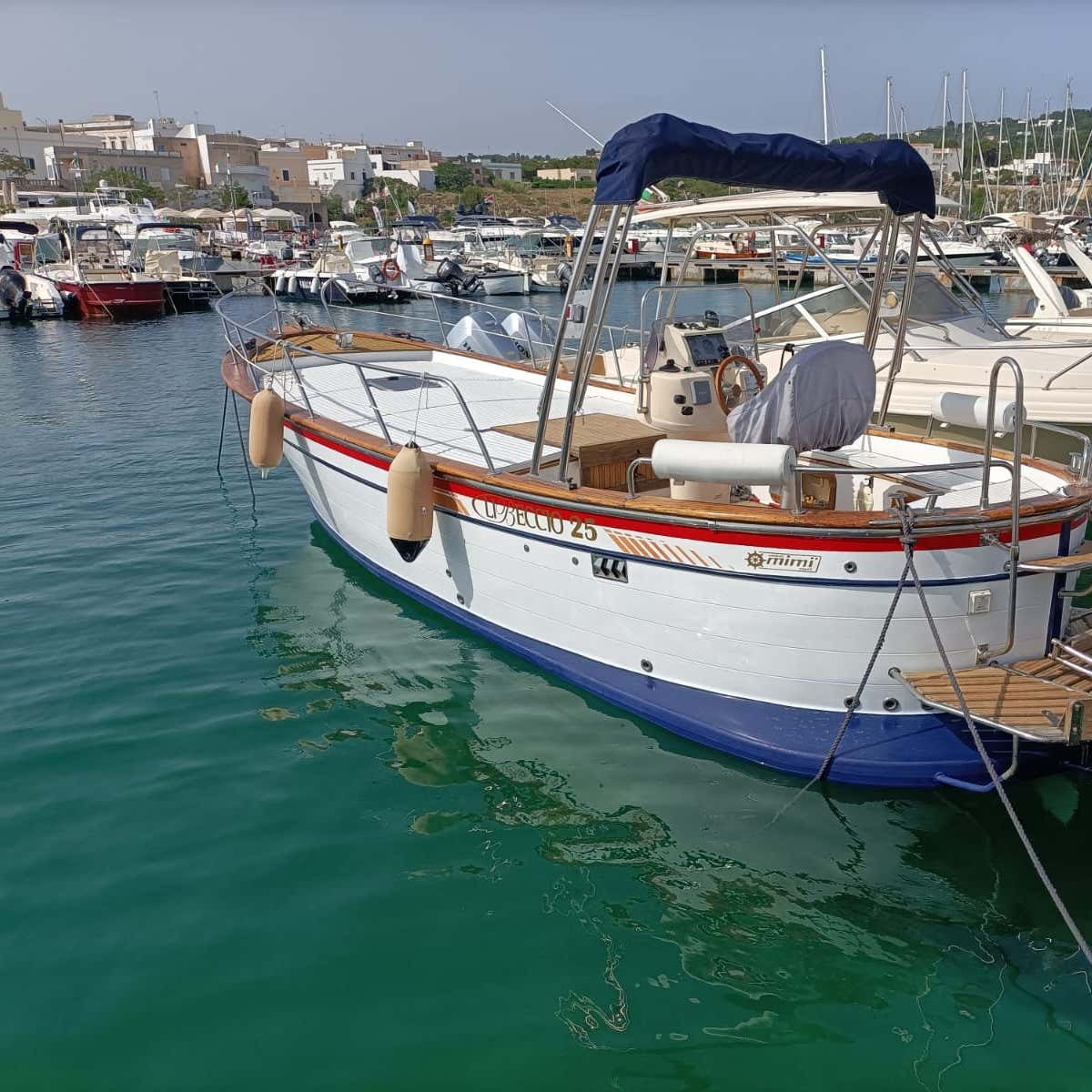 Tour in gozzo da Monopoli a Polignano a Mare con aperitivo | Freedome