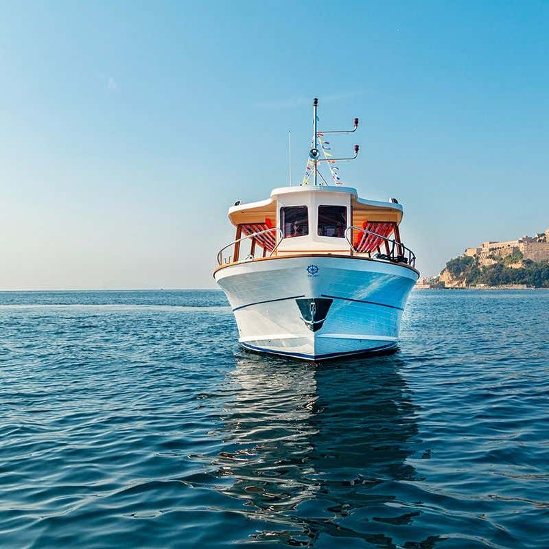 Tour in battello con fondo trasparente al Parco Sommerso di Baia | Freedome