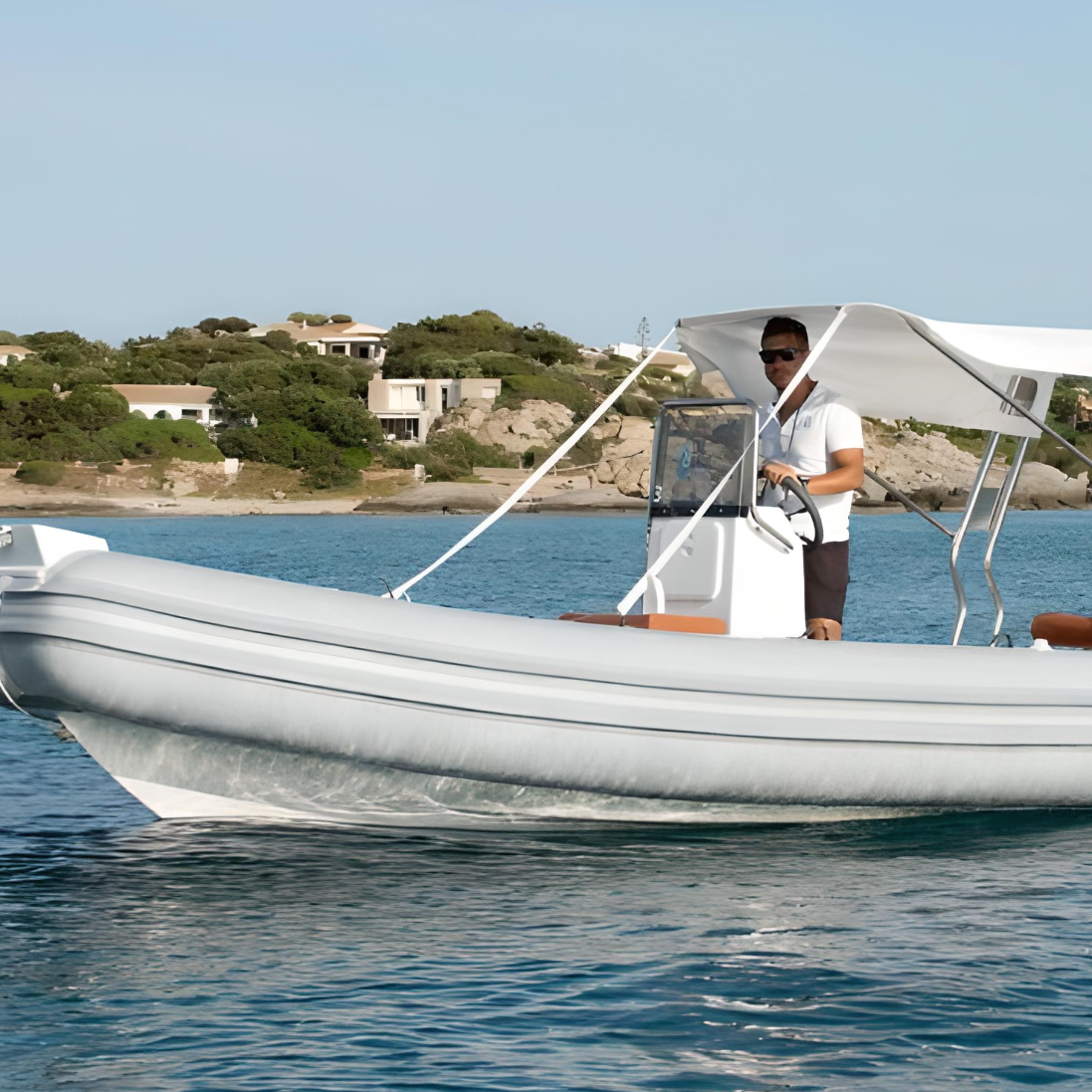 Noleggio gommone a Villasimius – 5.9 m, 40 CV | Freedome