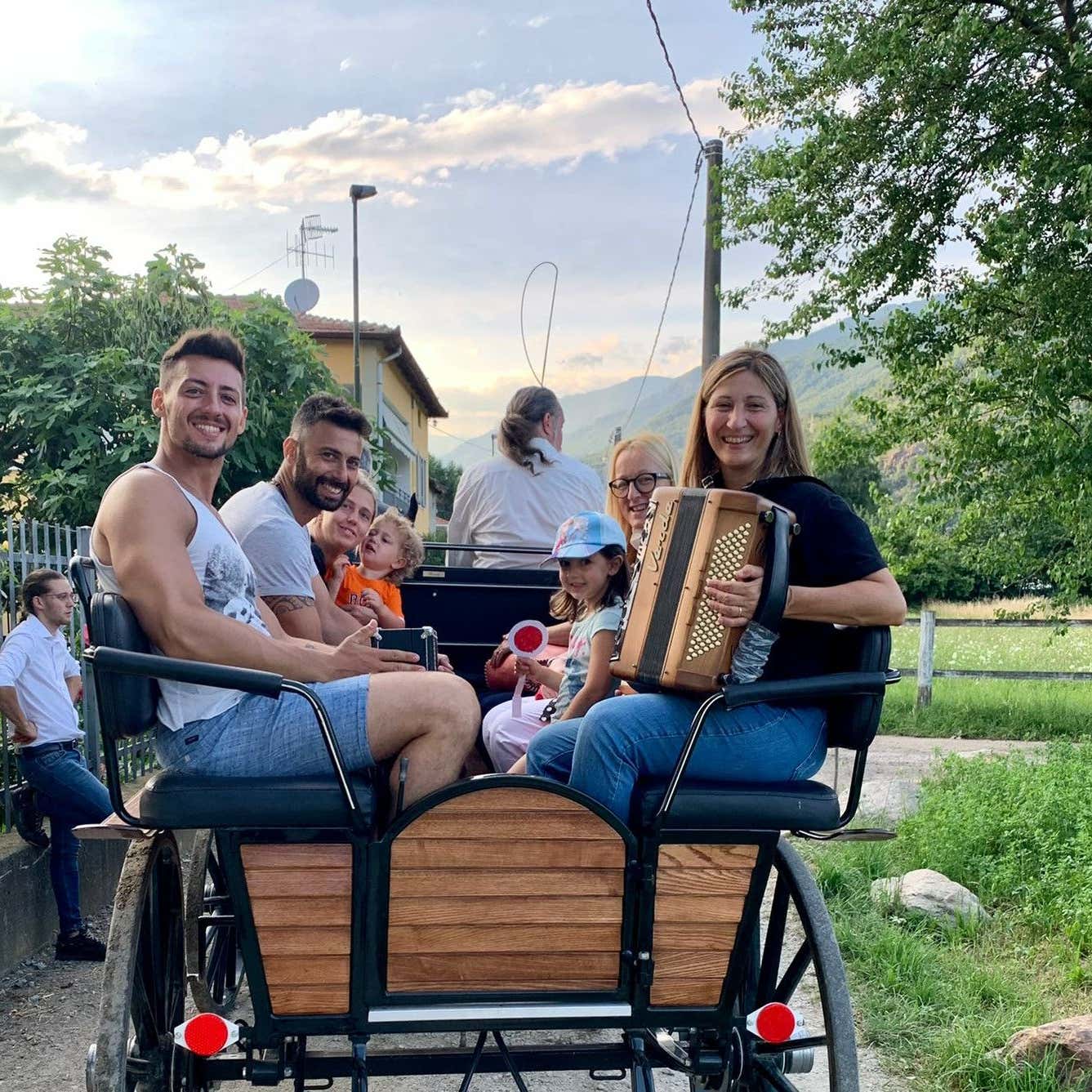 Giro in carrozza a Borgofranco d’Ivrea con degustazione | Freedome