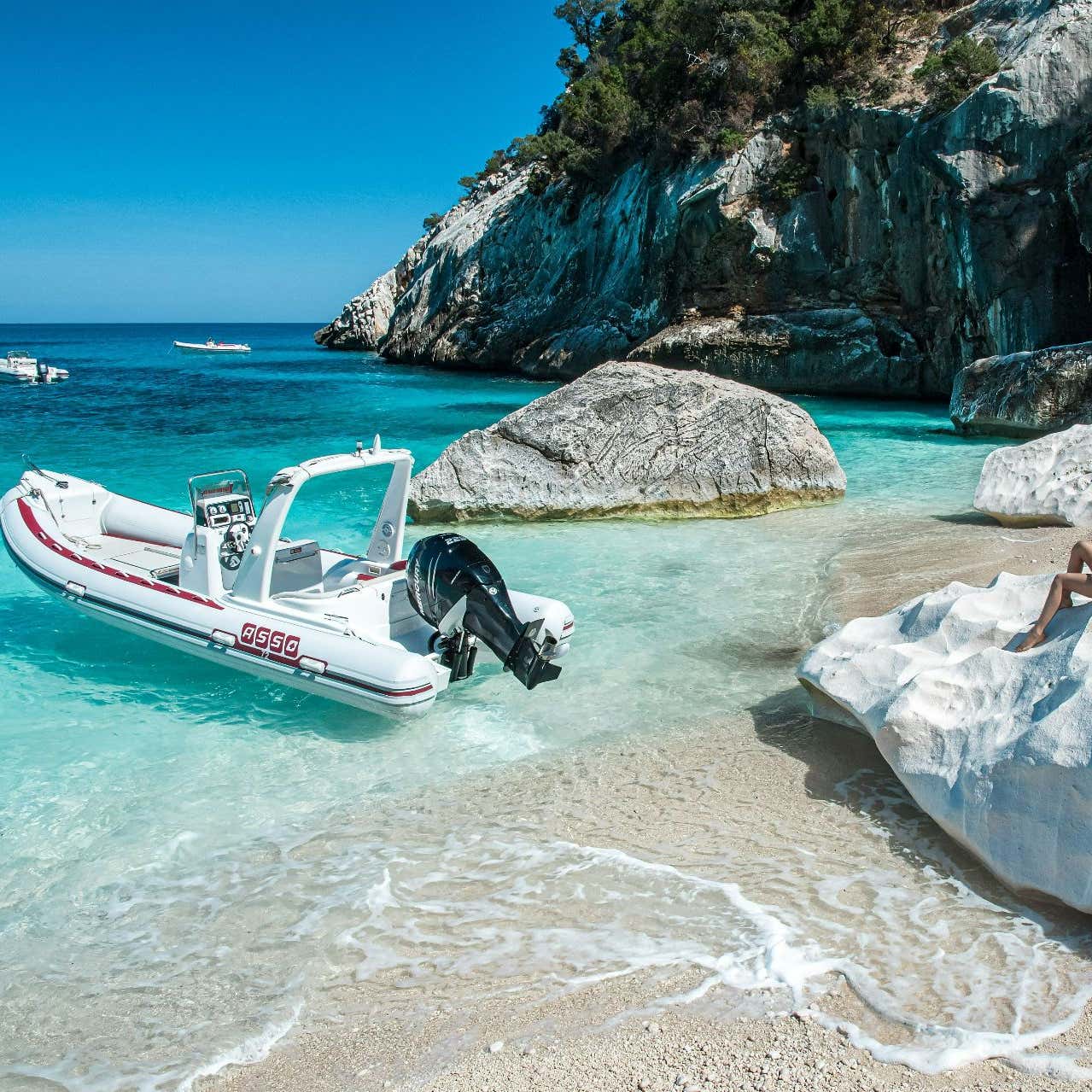 Tour privato in gommone nel Golfo di Orosei da Cala Gonone | Freedome