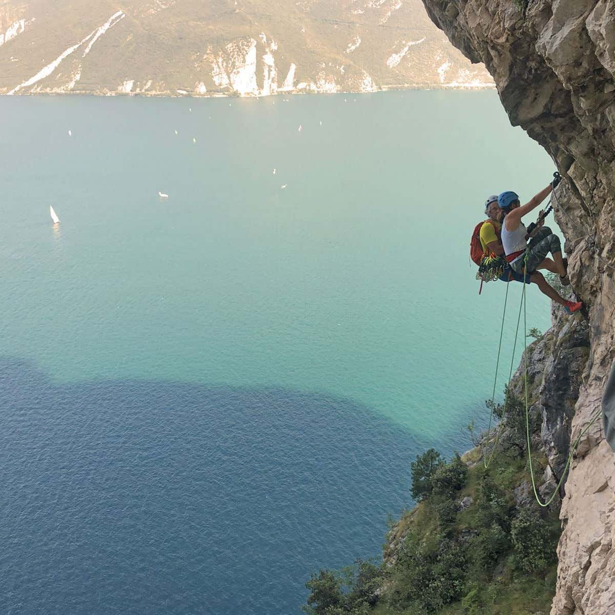Via Ferrata Sentiero dei Contrabbandieri sul Lago di Garda | Freedome