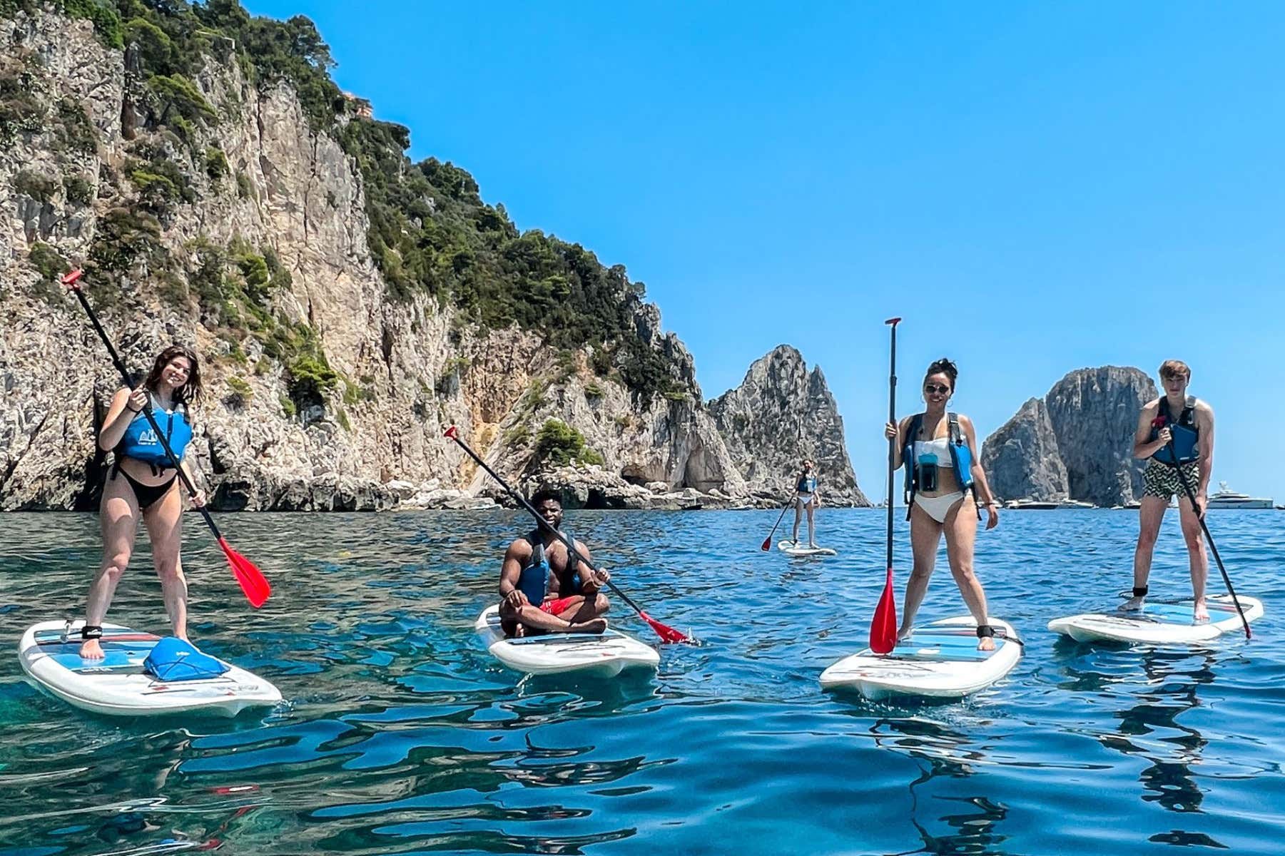 SUP excursion to Capri to discover caves and beaches | Freedome